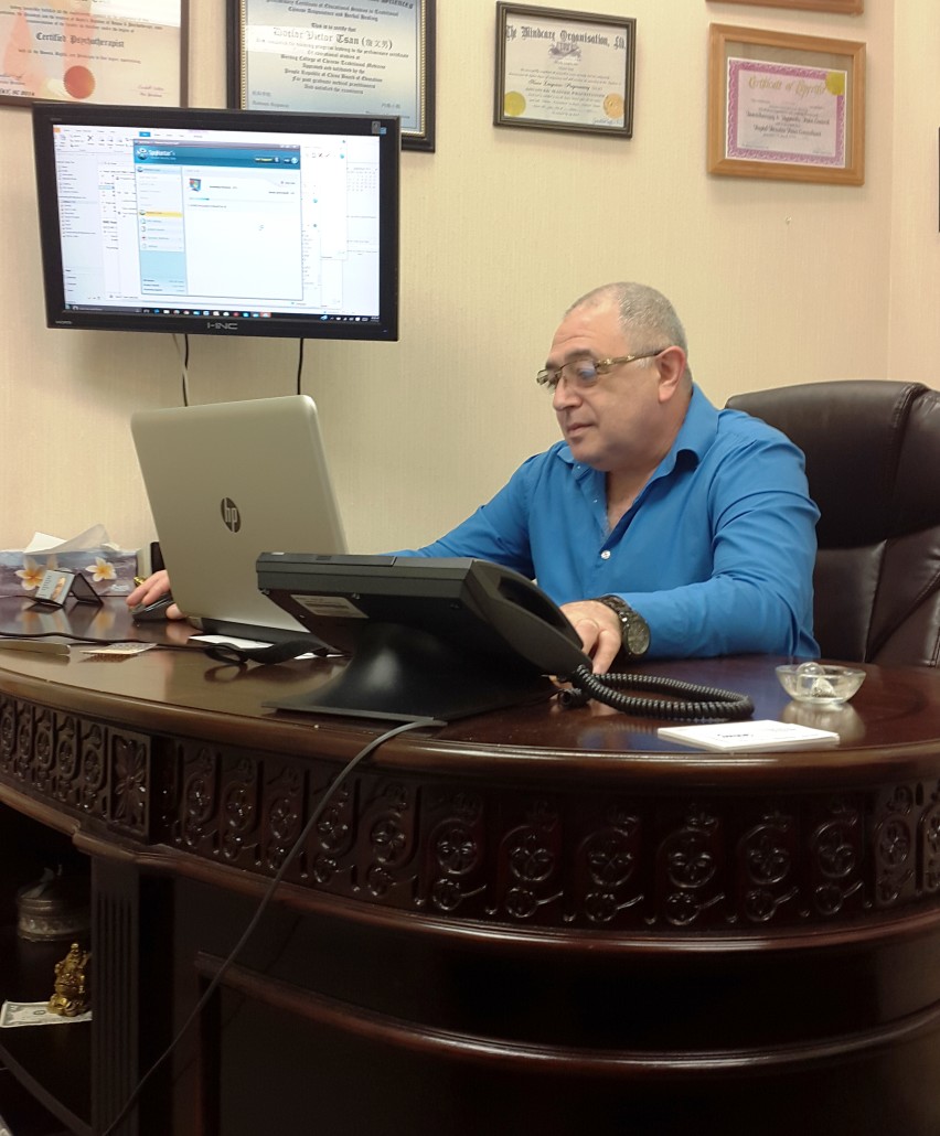 Victor Tsan - Fouder And Medical Director Of Viva Healthy Life